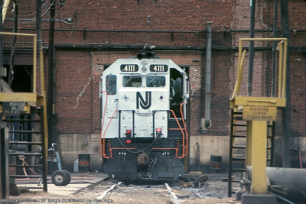 NJ Transit GP40P 4111